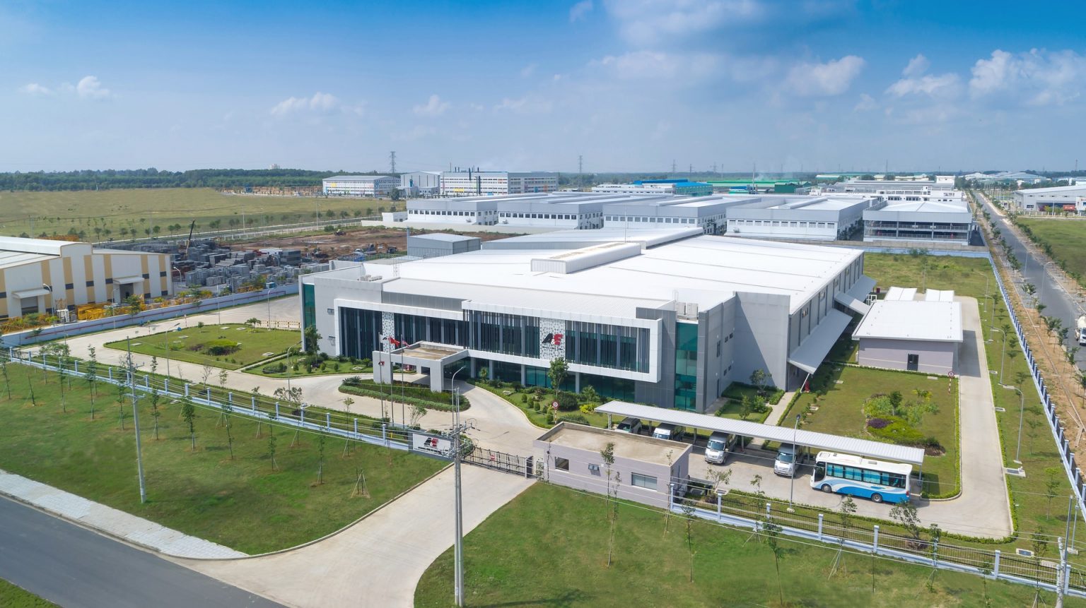 AMERICAN & EFIRD VIETNAM THREAD PLANT | TUAN LE Construction