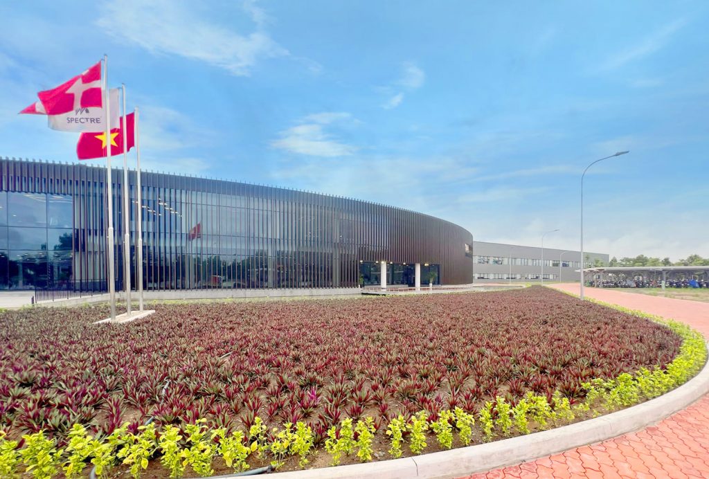 SPECTRE AN GIANG GARMENT TECHNOLOGY FACTORY OFFICIALLY OPENED | TUAN LE ...